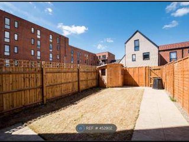 5 Bedrooms Terraced house for rent in Hughes Road, Hainault IG6