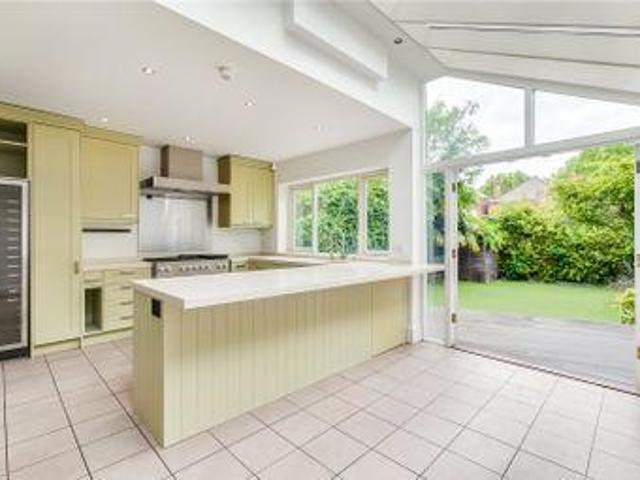 5 Bedrooms Terraced house for rent in Keyes Road, London NW2
