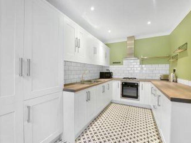 5 Bedrooms Terraced house for rent in Khama Road, London SW17