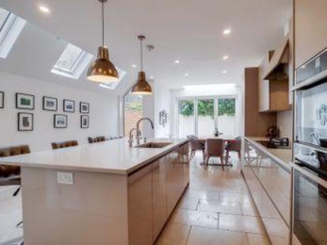 5 Bedrooms Terraced house for rent in Lochaline Street, Hammersmith W6
