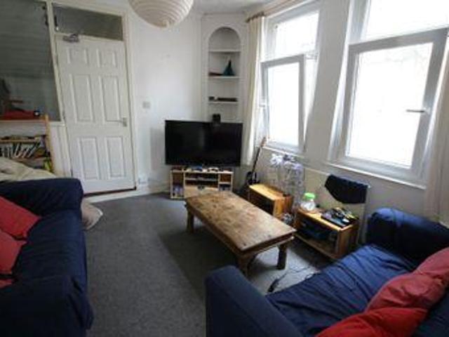 5 Bedrooms Terraced house for rent in Pentyrch Street, Cathays, Cardiff CF24