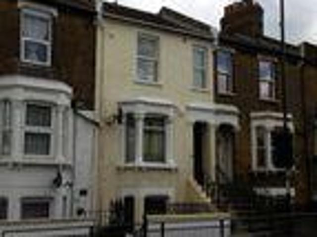 5 Bedrooms Terraced house for rent in Plumstead High Street, London SE18