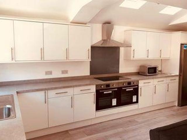 5 Bedrooms Terraced house for rent in St Thomas Road, London N4