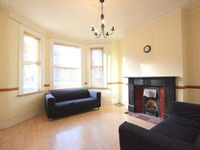 5 Bedrooms Terraced house for rent in Tottenhall Road, Palmers Green, London N13