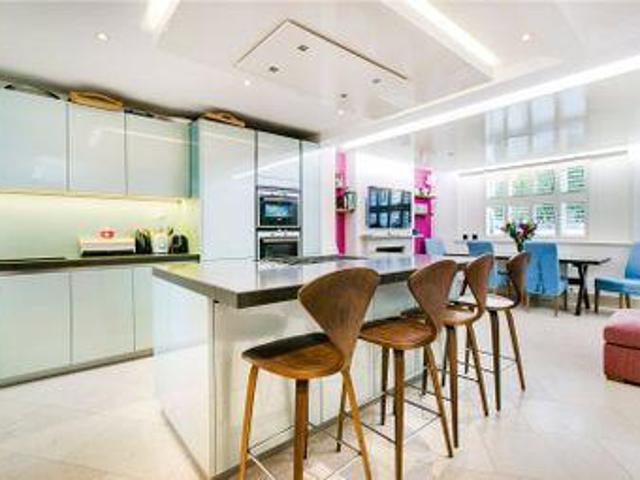 5 Bedrooms Terraced house for rent in Waterford Road, London SW6