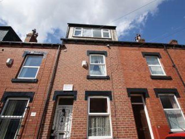 5 Bedrooms Terraced house for rent in Welton Mount, Hyde Park, Leeds LS6