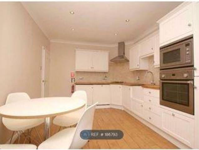 5 Bedrooms Terraced house for rent in Wheatsheaf Road, Romford RM1