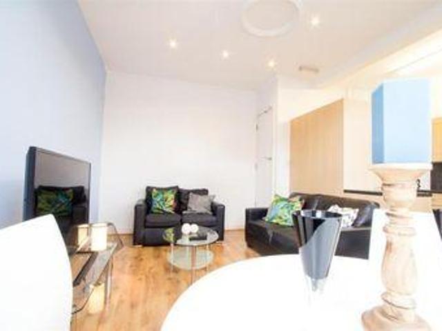 5 Bedrooms Terraced house for sale in Beechwood Mount, Burley, Leeds LS4