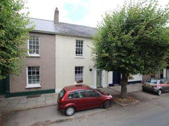 5 Bedrooms Terraced house for sale in Eyrie Oakes, Watton, Brecon LD3