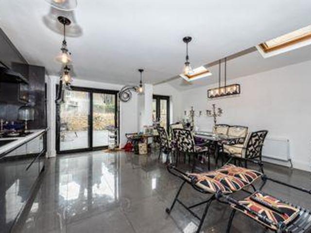 5 Bedrooms Terraced house for sale in Gorst Road, London SW11