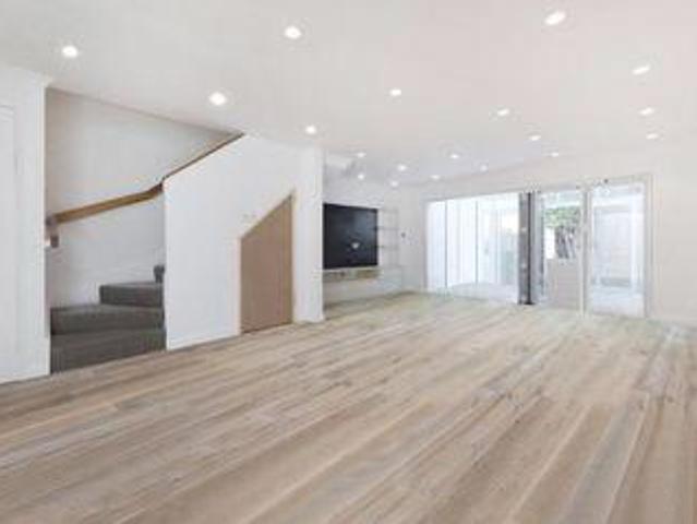 5 Bedrooms Town house for rent in St Crispins Close, Hampstead NW3
