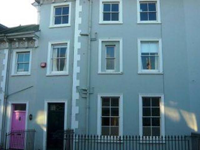 5 Bedrooms Town house for rent in Park Crescent, Brighton BN2