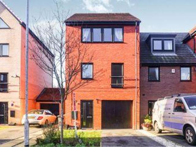 5 Bedrooms Town house for sale in Marvell Way, Rotherham S63