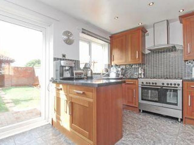 5 Bedrooms Town house for sale in Merchants Walk, Baldock SG7
