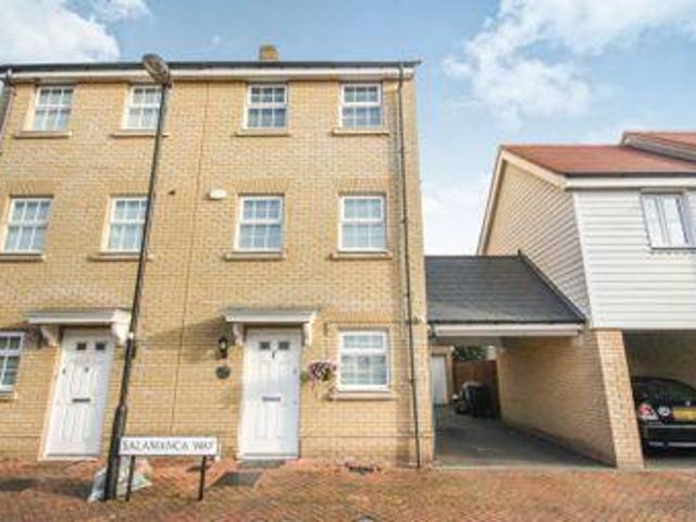 5 Bedrooms Town house for sale in Salamanca Way, Colchester CO2