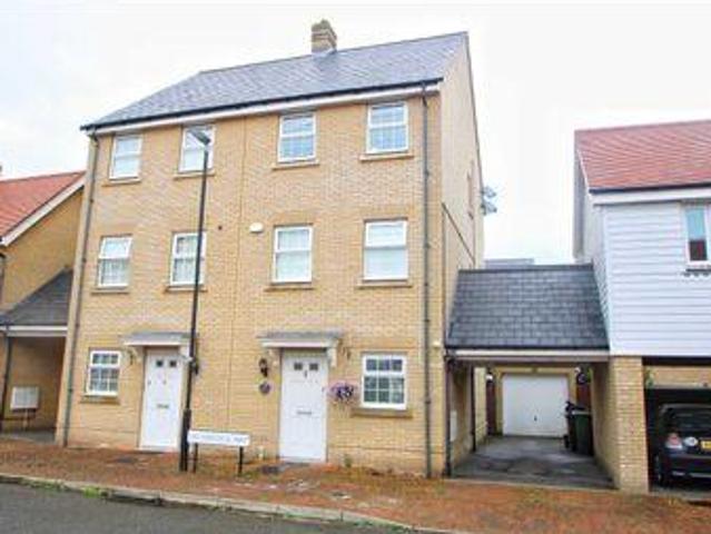 5 Bedrooms Town house for sale in Salamanca Way, Colchester CO2