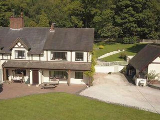 5 Bedrooms Town house for sale in Wood Park Lane, Cocknage, Stoke On Trent ST3