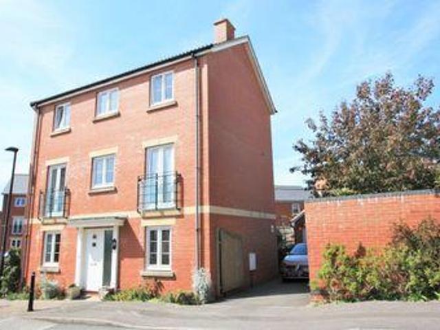 5 Bedrooms Town house for sale in Withering Road, Swindon SN1