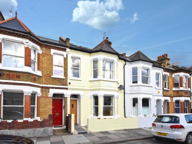 5 beds house For Rent