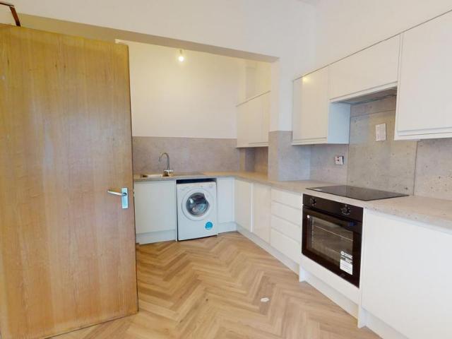 5 Blenheim Terrace, Leeds LS2 2 bed house to rent £1,343 pcm £310 pw