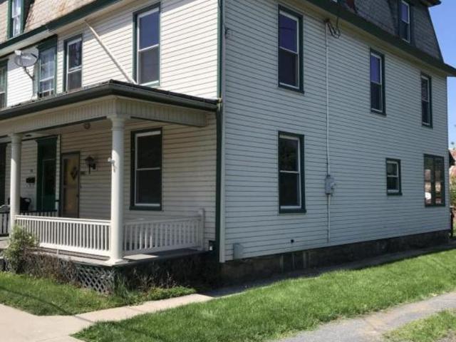 5 BR, 1.5 BA Apartment 313 S 4th St, Newport, PA 17074