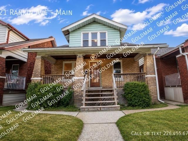 5 BR, 1.5 BA Apartment 521 Rankin Ave, Windsor, ON N9B 2R6