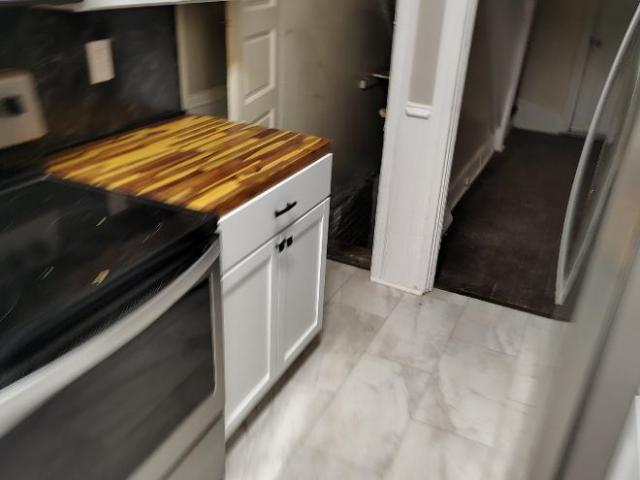 5 Br, 1 bath, Townhouse/Brownstone/RowHouse 111 N 17th St