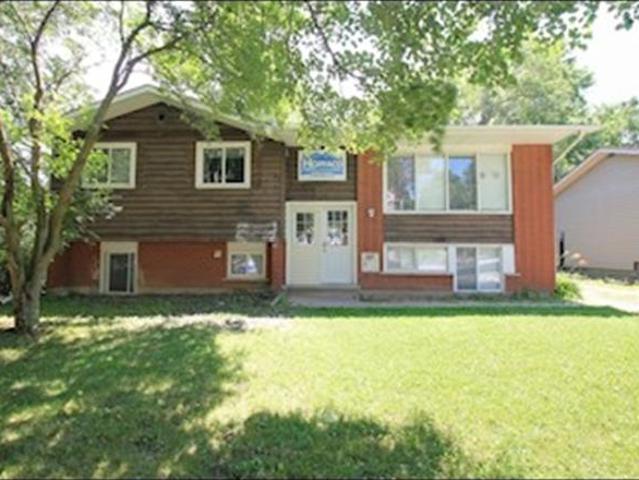 5 Br, 1 bath, Apartment 65 Cardill Crescent