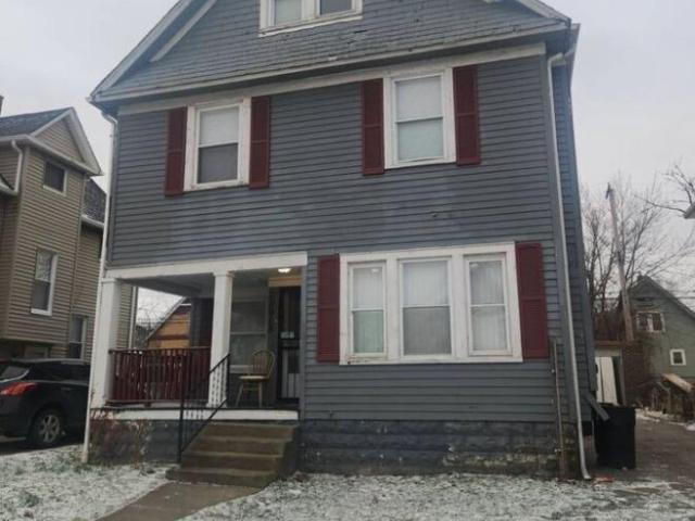 5 Br, 1 bath, Single Family 10618 Crestwood Ave