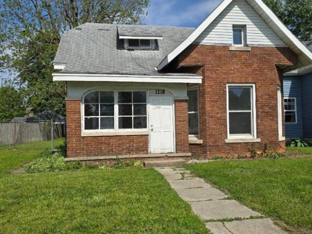 5 Br, 1 bath, Single Family 1210 N Webster St