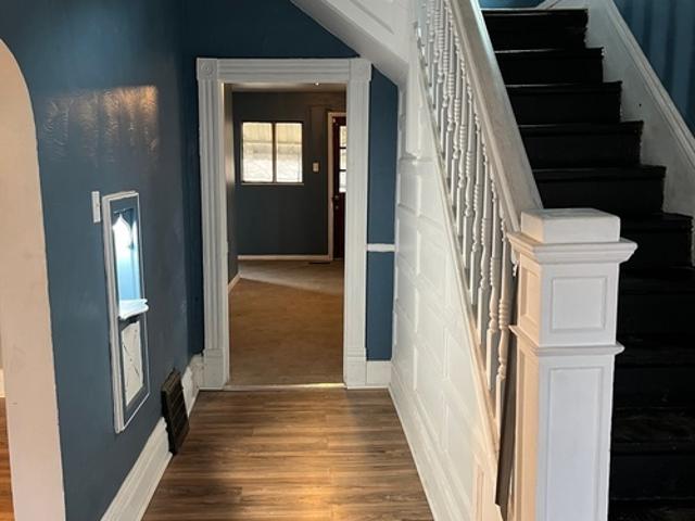 5 BR, 1 BA Apartment 226 Bausman St, Pittsburgh, PA 15210