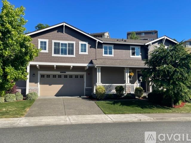 5 BR, 2.5 BA Apartment 10904 171st Ave E, Bonney Lake, WA 98391