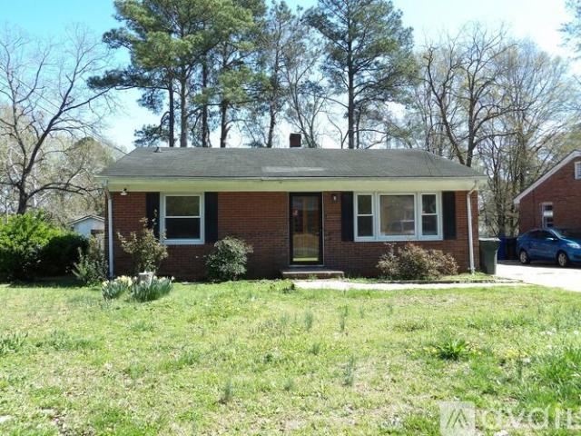 5 BR, 2.5 BA Apartment 1113 Woodrow St S, Wilson, NC 27893