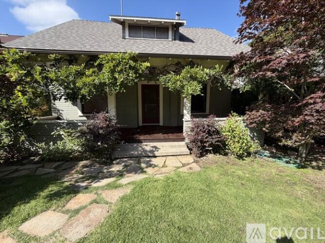 5 BR, 2.5 BA Apartment 1520 Bath Street, Santa Barbara, CA 93101