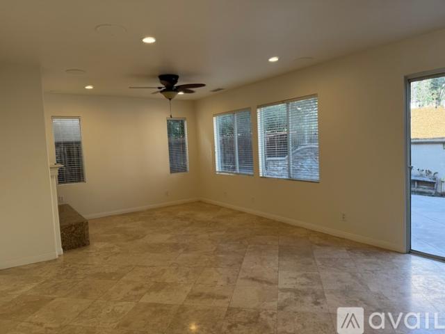 5 BR, 2.5 BA Apartment 18 Copperstone, Mission Viejo, CA 92692