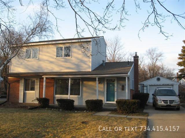 5 BR, 2.5 BA Apartment 2863 Marshall St, Ann Arbor, MI 48108