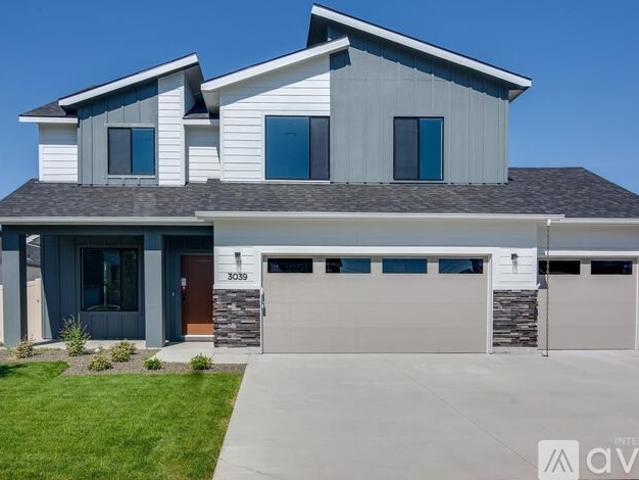 5 BR, 2.5 BA Apartment 3039 South Alcamo Way, Meridian, ID 83642