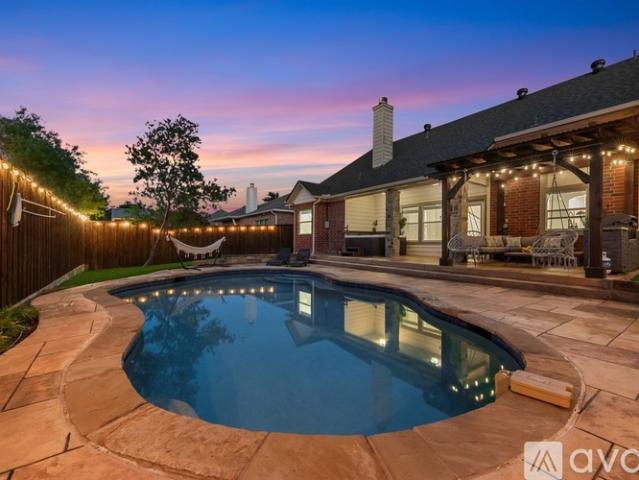 5 BR, 2.5 BA Apartment 320 Timbercreek Ct, Princeton, TX 75407