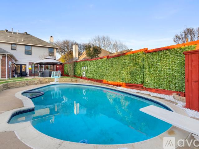 5 BR, 2.5 BA Apartment 3508 Misty Meadow Dr, Dallas, TX 75287