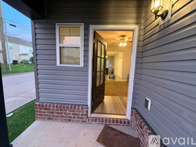 5 BR, 2.5 BA Apartment 400 Rick Mccormick Dr, Unit 400, La Vergne, TN 37086