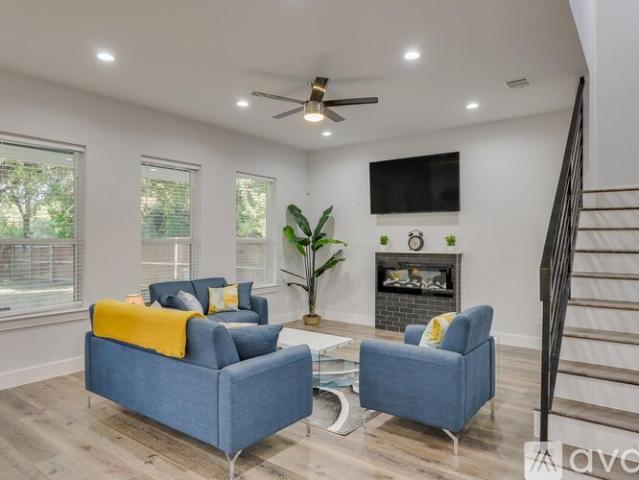 5 BR, 2.5 BA Apartment 4124 Tram Dr, Dallas, TX 75212