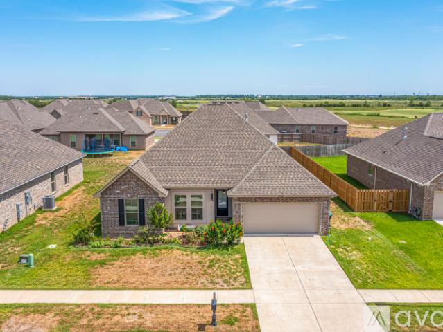 5 BR, 2.5 BA Apartment 4529 Bear Crossing Lane, Lake Charles, LA 70607