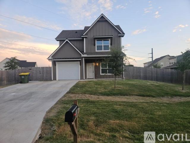 5 BR, 2.5 BA Apartment 551 Goates Rd, Troy, TX 76579