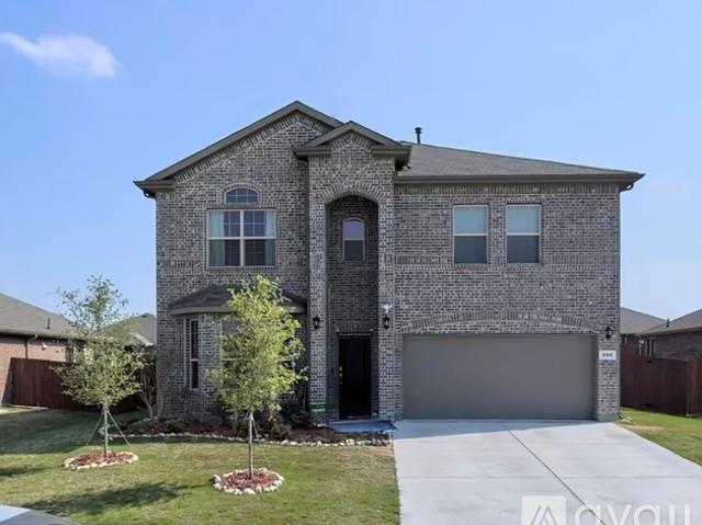 5 BR, 2.5 BA Apartment 565 Lindisfarne Lane, Saginaw, TX 76131
