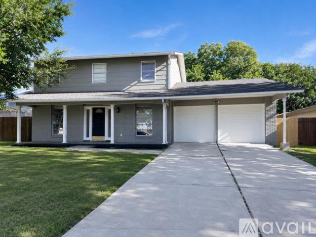 5 BR, 2.5 BA Apartment 6718 Cypress Lake Drive, San Antonio, TX 78244