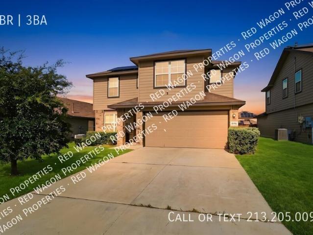 5 BR, 2.5 BA Apartment 8106 Chestnut Blue, Converse, TX 78109