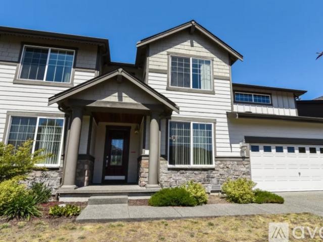 5 BR, 2.5 BA Apartment 8708 184th Street Ct E, Puyallup, WA 98375