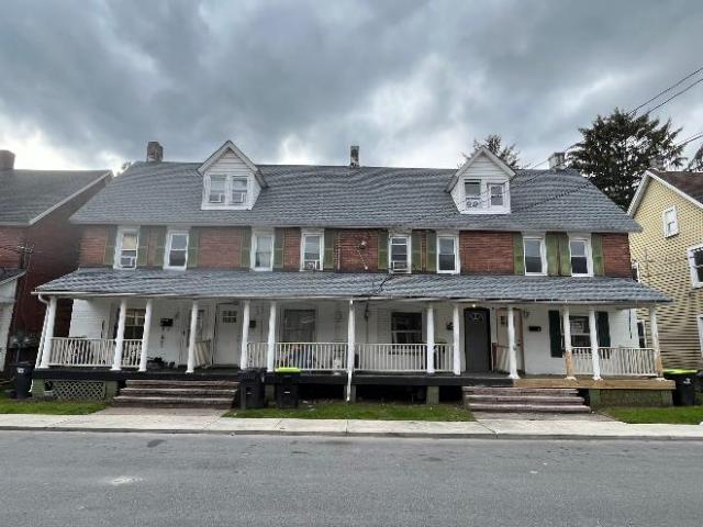 5 Br, 2 bath, Townhouse/Brownstone/RowHouse 125 N 1st St