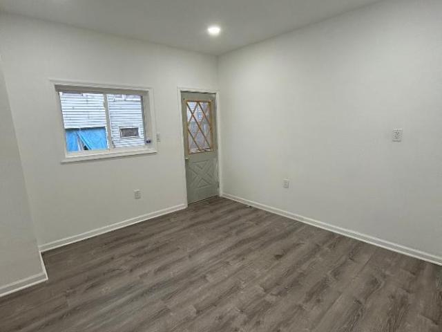 5 Br, 2 bath, Townhouse/Brownstone/RowHouse 330 E Pine St