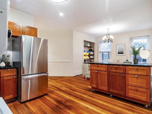 5 Br, 2 bath, Apartment 126 Day St